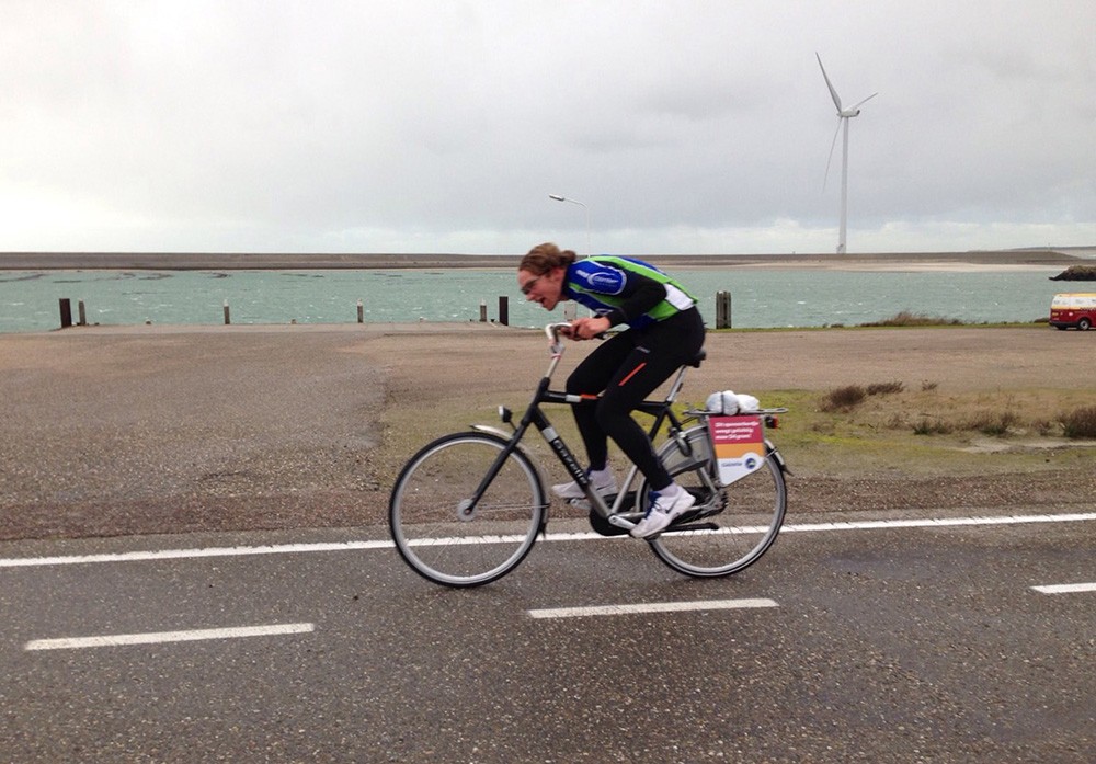 Kampioen tegen de wind fietsen | Wablieft