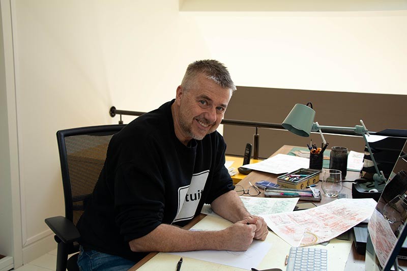 Charel Cambré tekent de nieuwe Kiekeboes | Wablieft